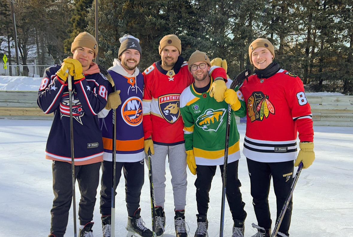 KICKING OFF THE NEW YEAR WITH THE HOCKEY GUYS – XO Diva D